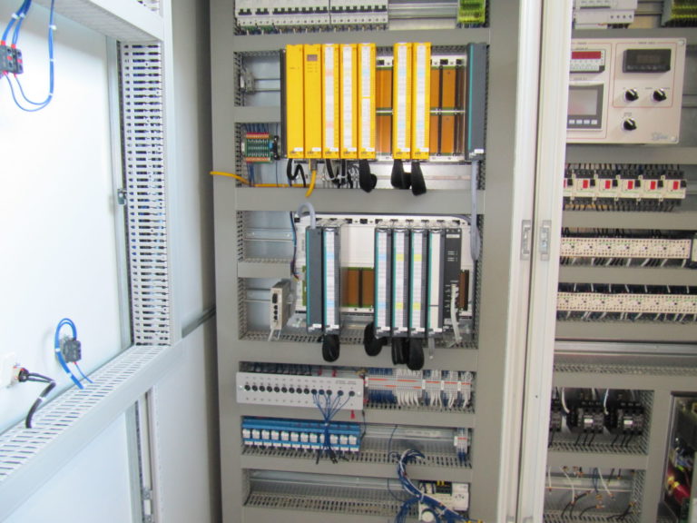 PSS3000-PILZ - SEIREL SPÉCIALISTE TRANSPORT PAR CÂBLE, LEVAGE ET ...